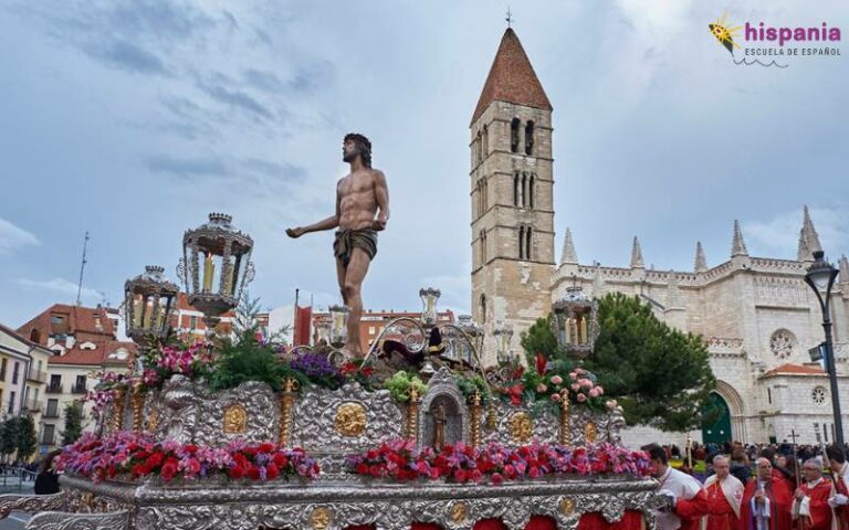 Holy Week in Spain. history and traditions